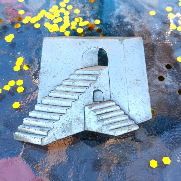 Jewelry | 3d Staircase Lapel Pin Brooch | Poshmark